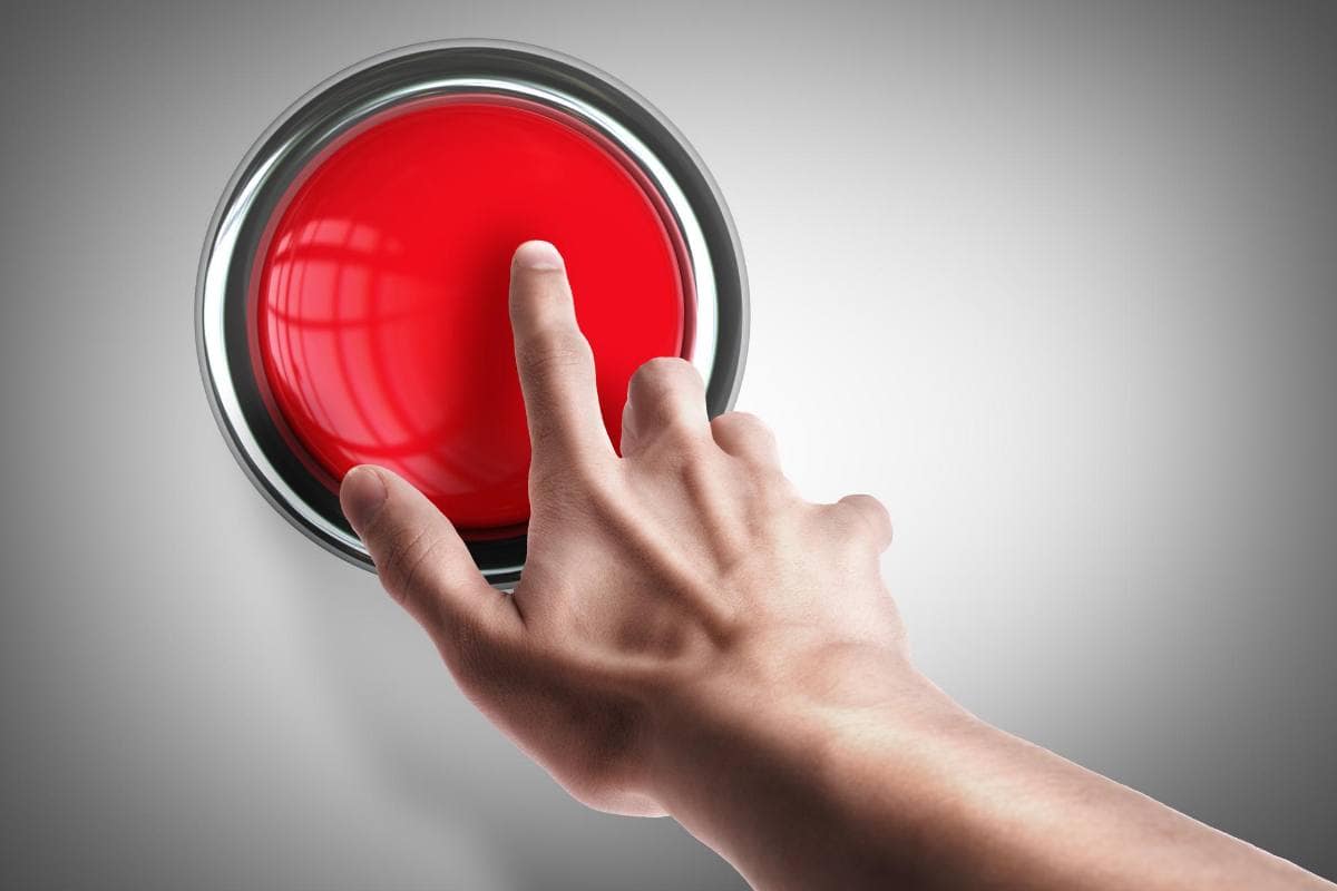 Wanneer je op de noodknop drukt …. - CFO College